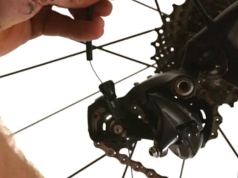 How to Change a Gear Cable on a Mountain Bike, Easy Guide - Rodalink