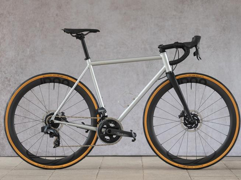 Road Bike Frame Types: Which Material to Choose? - Rodalink