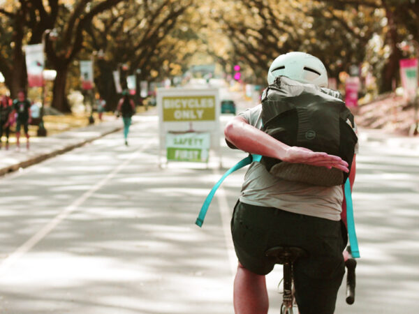 Cycling Hand Signals You Need To Know - Rodalink